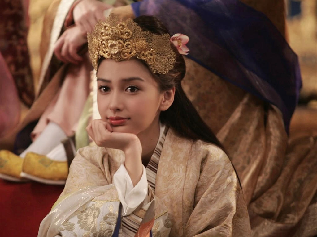 The supporting roles are amazing, and they "reveal their original shape ...