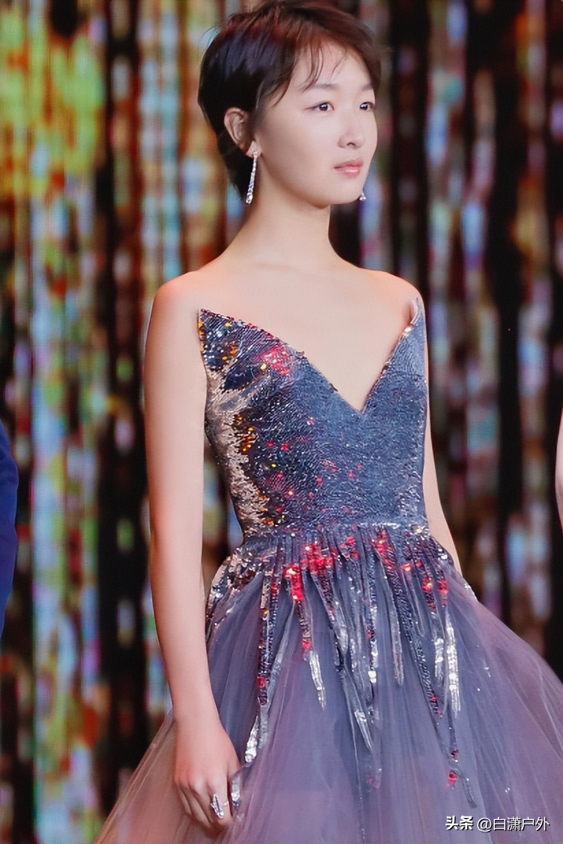 Facts have proved that Zhou Dongyu, who won the "three gold medals" at the age of 30, has ...