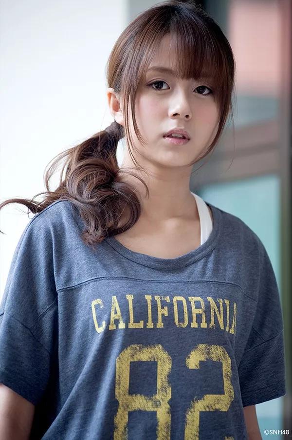 A volume of beautiful photos of Tang Min, enjoy - iNEWS