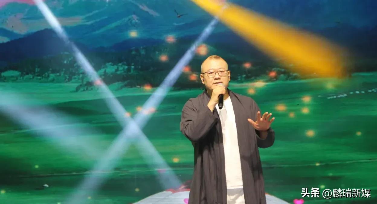 "Fragrant and Pure Night" Zhu Yongfei's concert at Linhe Station - iMedia