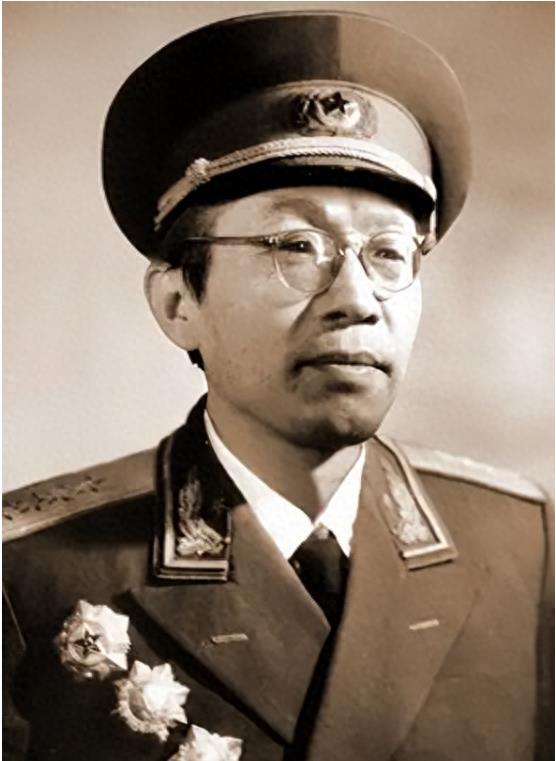 Huang Kecheng led a division to Jinzhou, but Du Yuming looked down upon ...