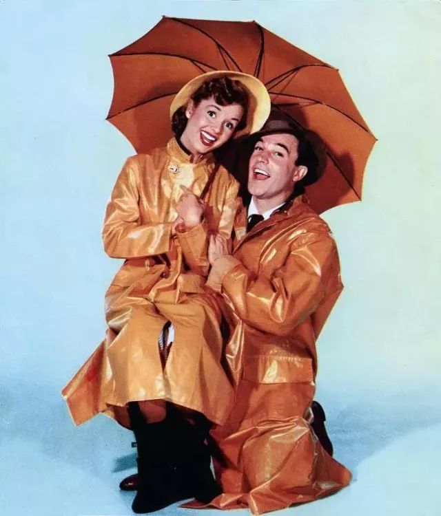 Singin' in the Rain: A Hollywood production that combines music, dance ...