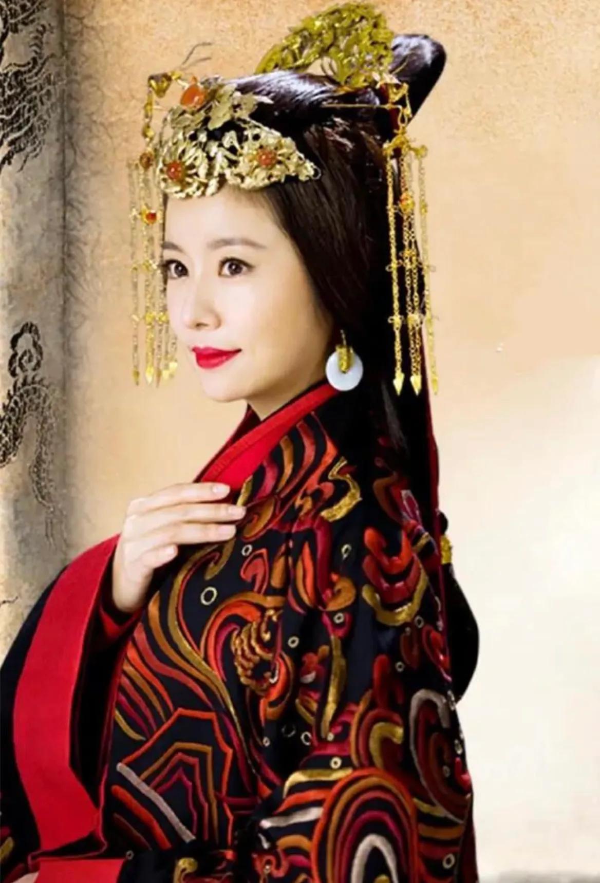 "Officials should be regarded as Jinwu, and a wife should be regarded ...