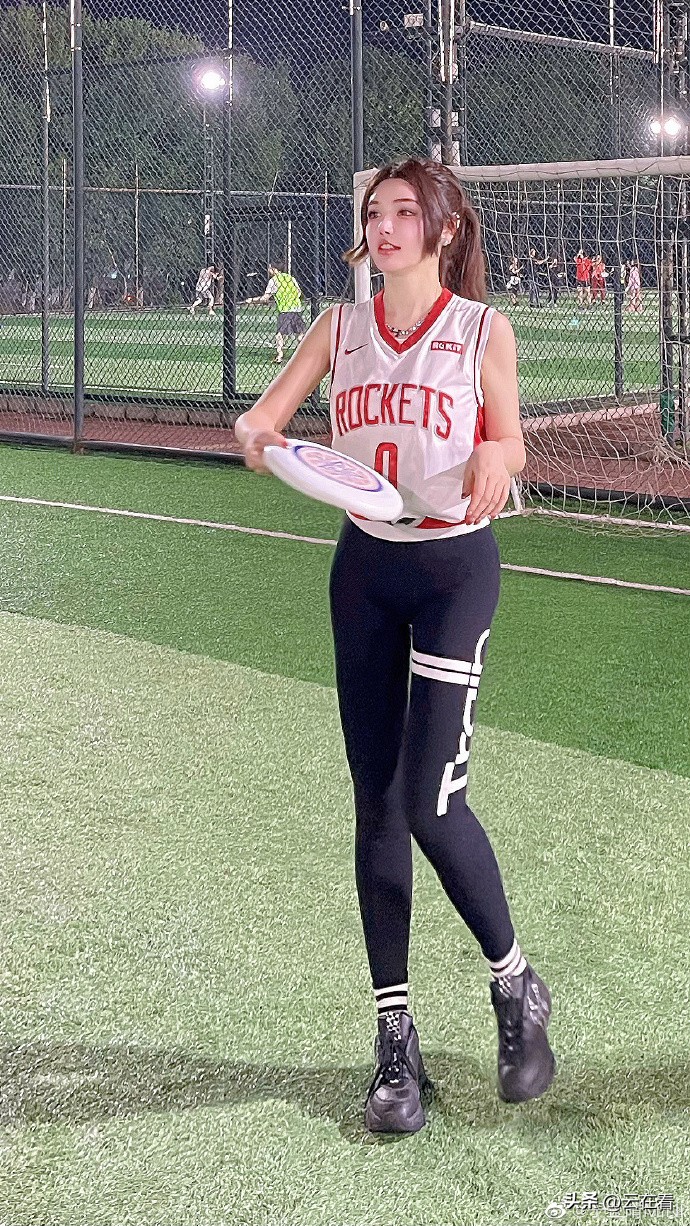 Beautiful actress Yu Zhiqing's charming photo appreciation, really ...