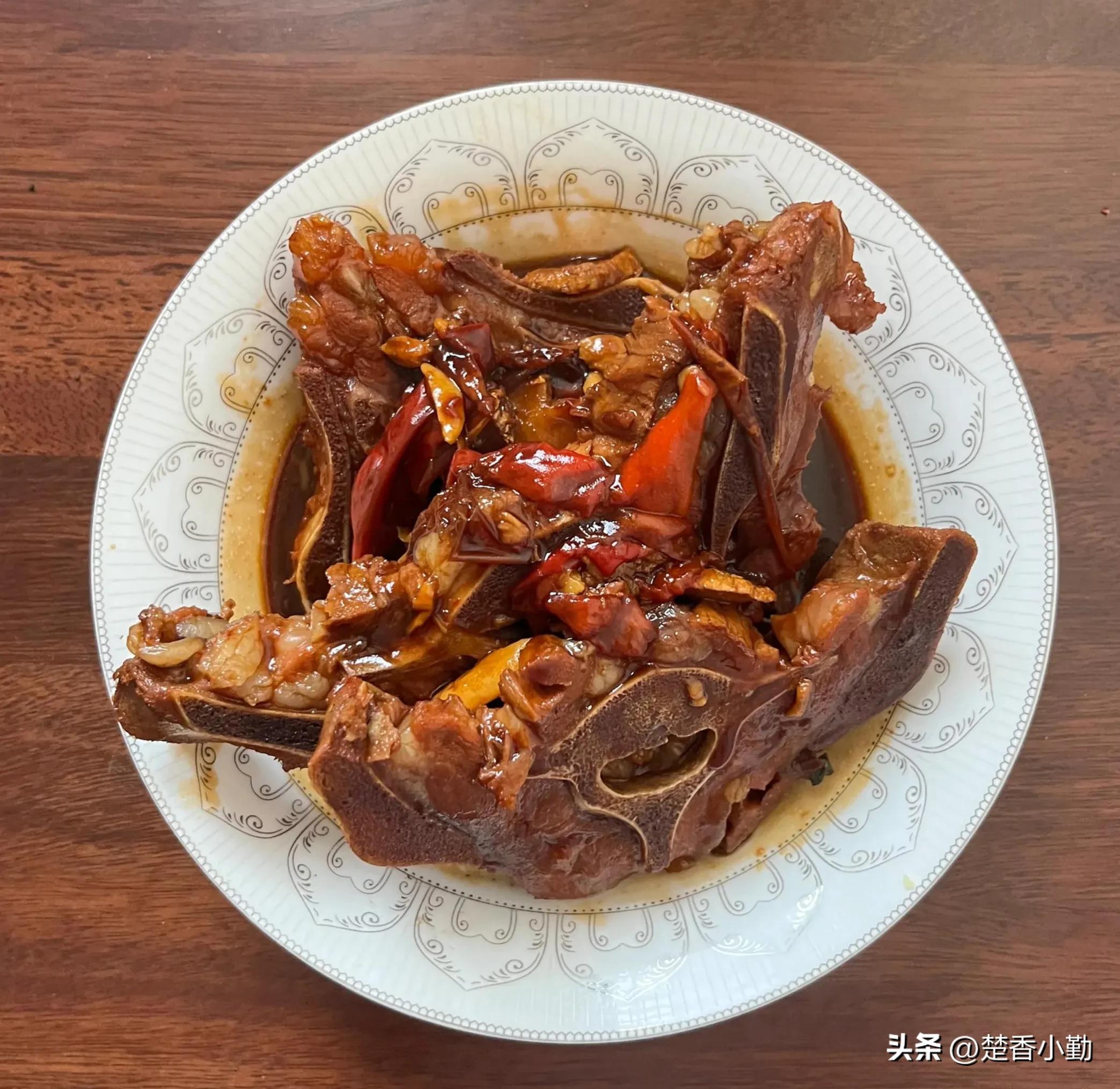 On the 104th day of losing weight, there is still 3 pounds to the goal ...