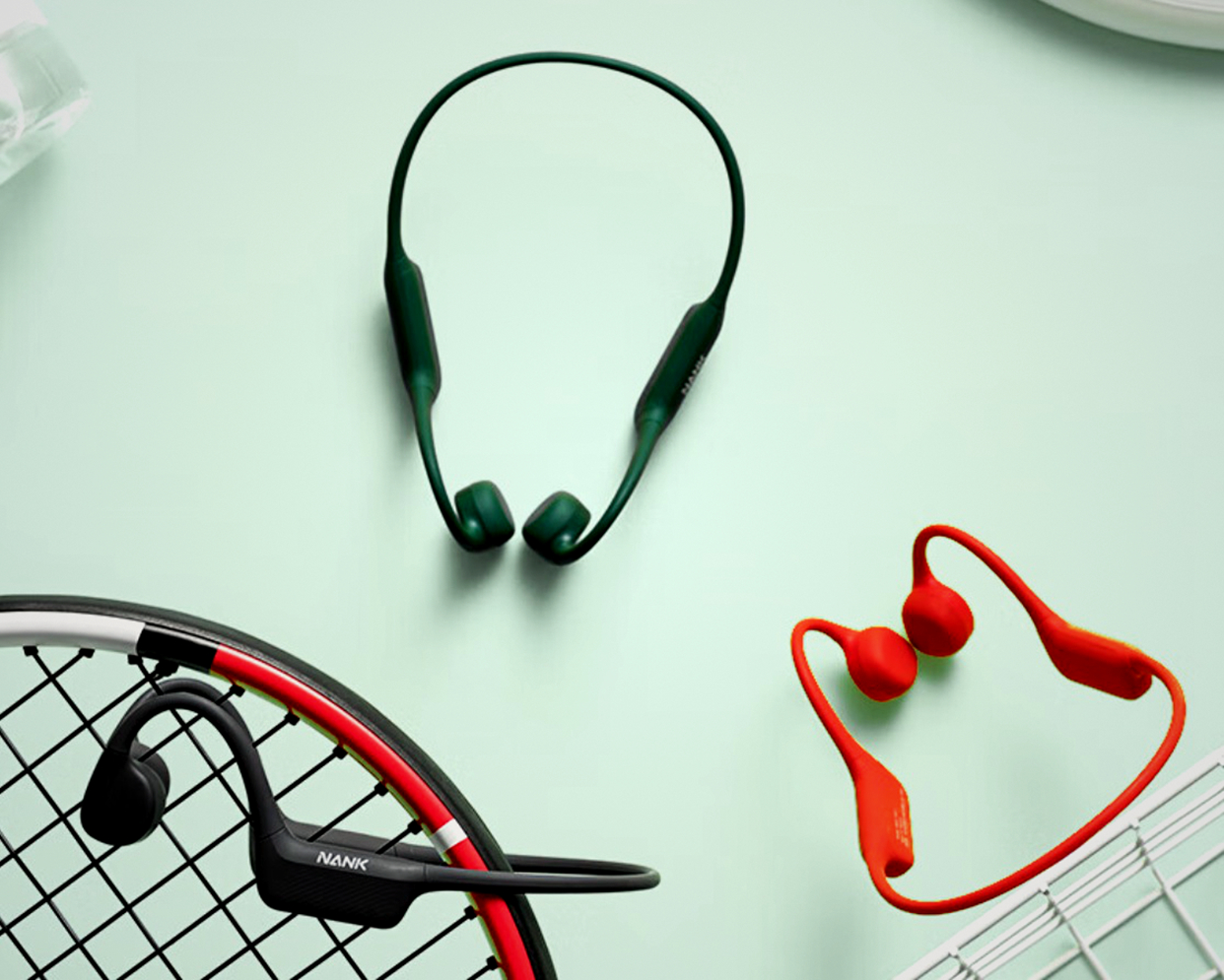 Born for sports: South Carolina NEO bone conduction headphones - iMedia