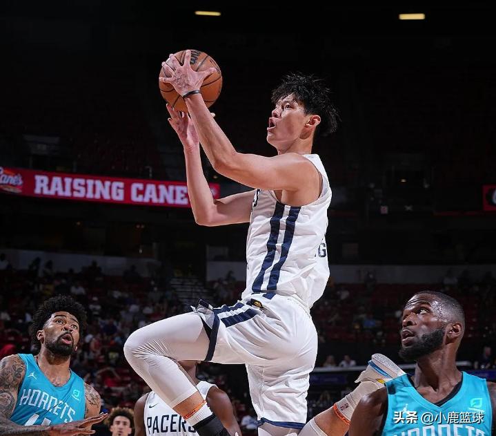8 minutes, 7 points and 2 boards!Can Zeng Fanbo, who is strong on ...