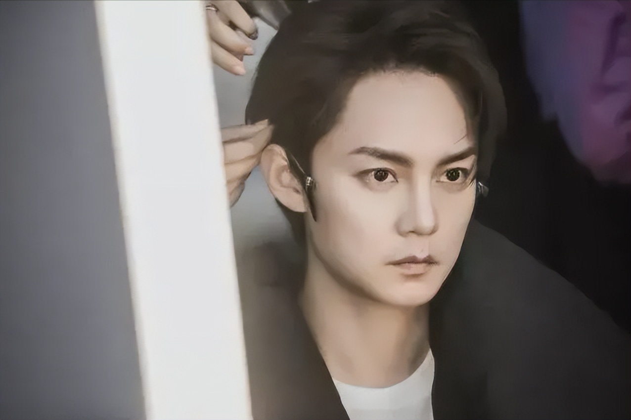 "Powerful" Yin Zheng, what has he experienced? - iNEWS