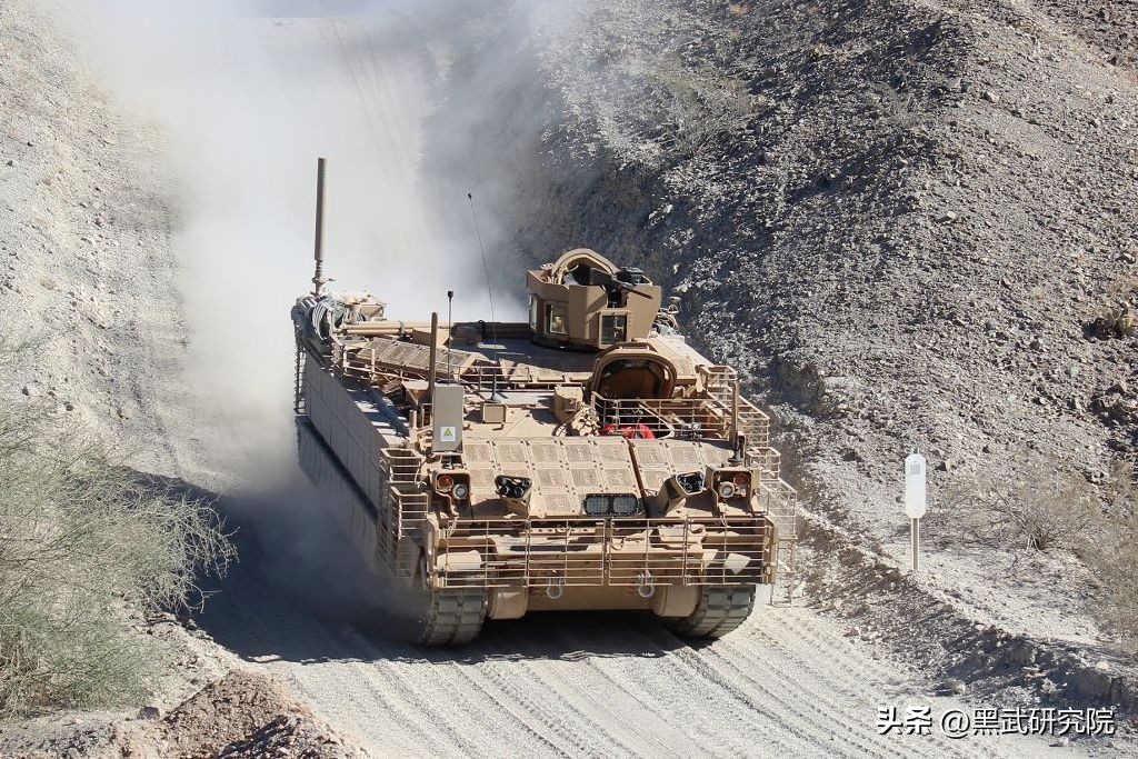 M1283 Armored Personnel Carrier: A Strong Protector on the Modern ...