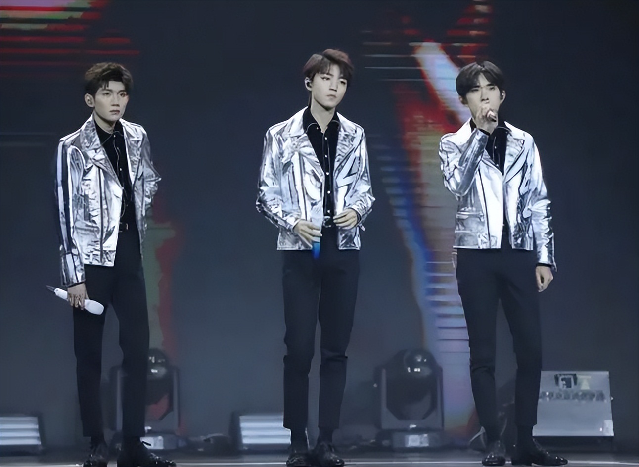 TF fans who rely on loans to "exchange their bodies for tickets" have a ...