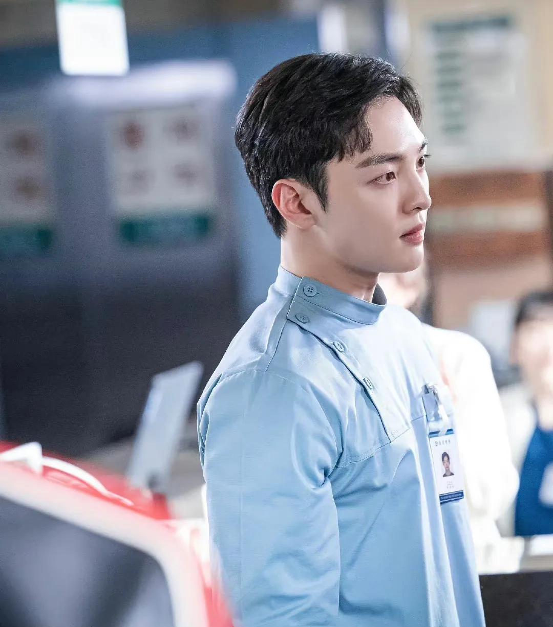The nurse Park Eun-joo, the romantic doctor, was beaten by others, and ...