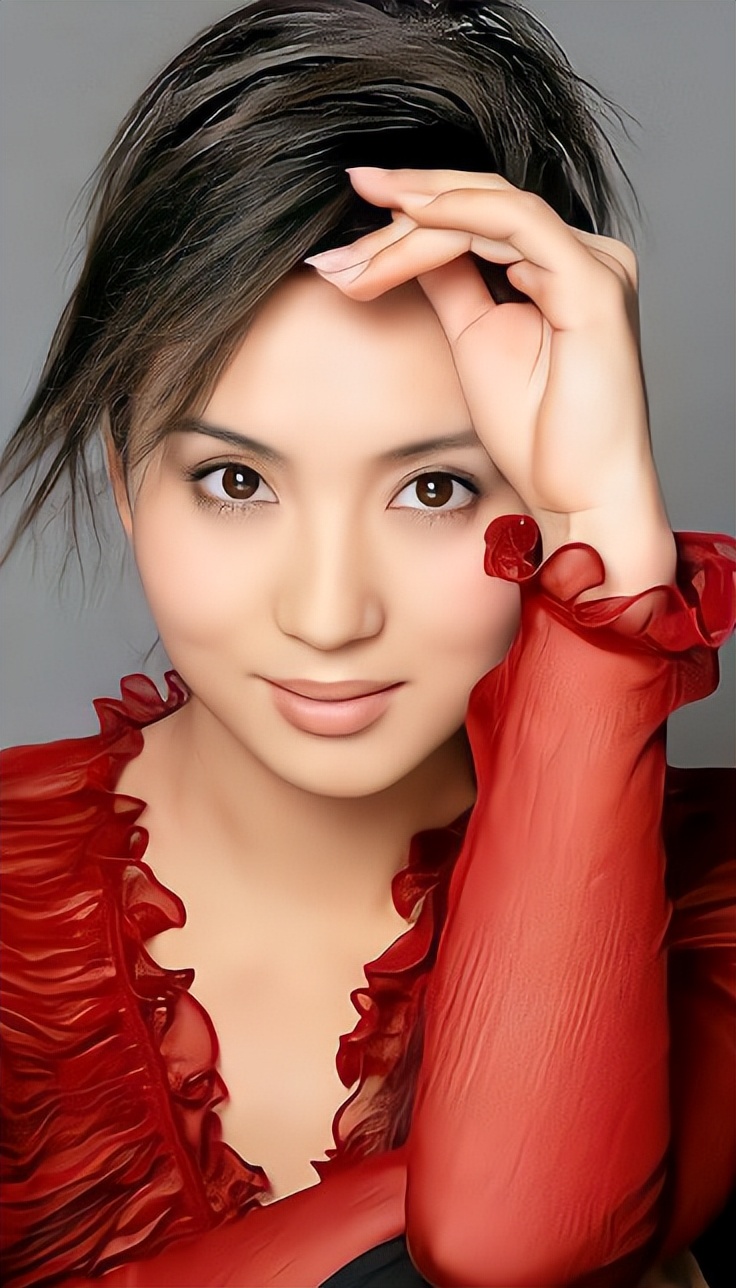 The 4 most "clean" actresses in the entertainment industry, no plastic ...