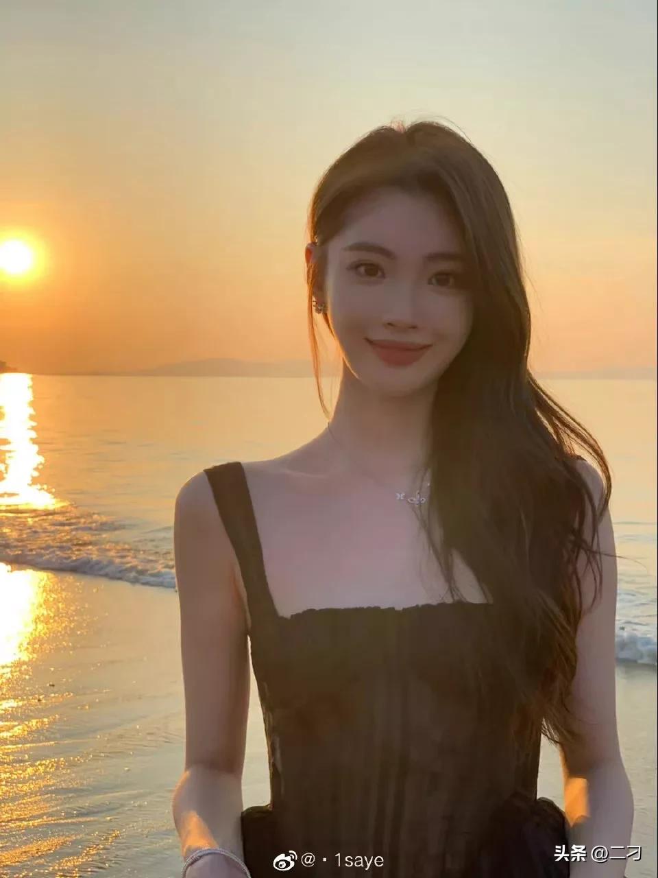 1saye Black suspender dress seaside sunrise photo - iNEWS