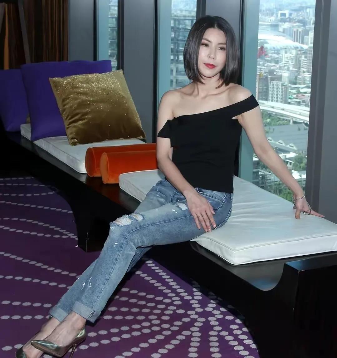 Elegant and charming: Xu Ruyun - iNEWS