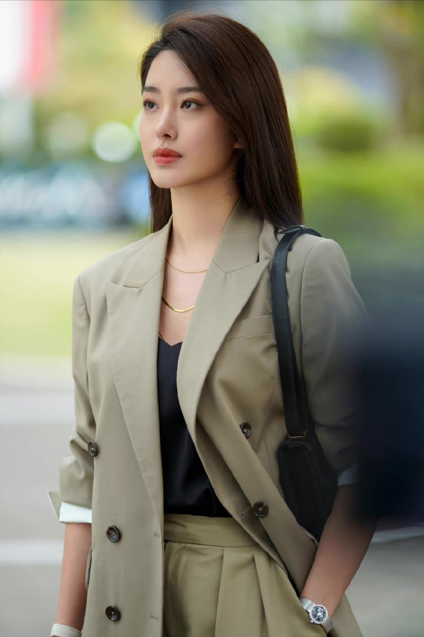 What did Fang Zhiheng do in order to be a beauty, learn how to be a beauty from "Ode to Joy 3 ...