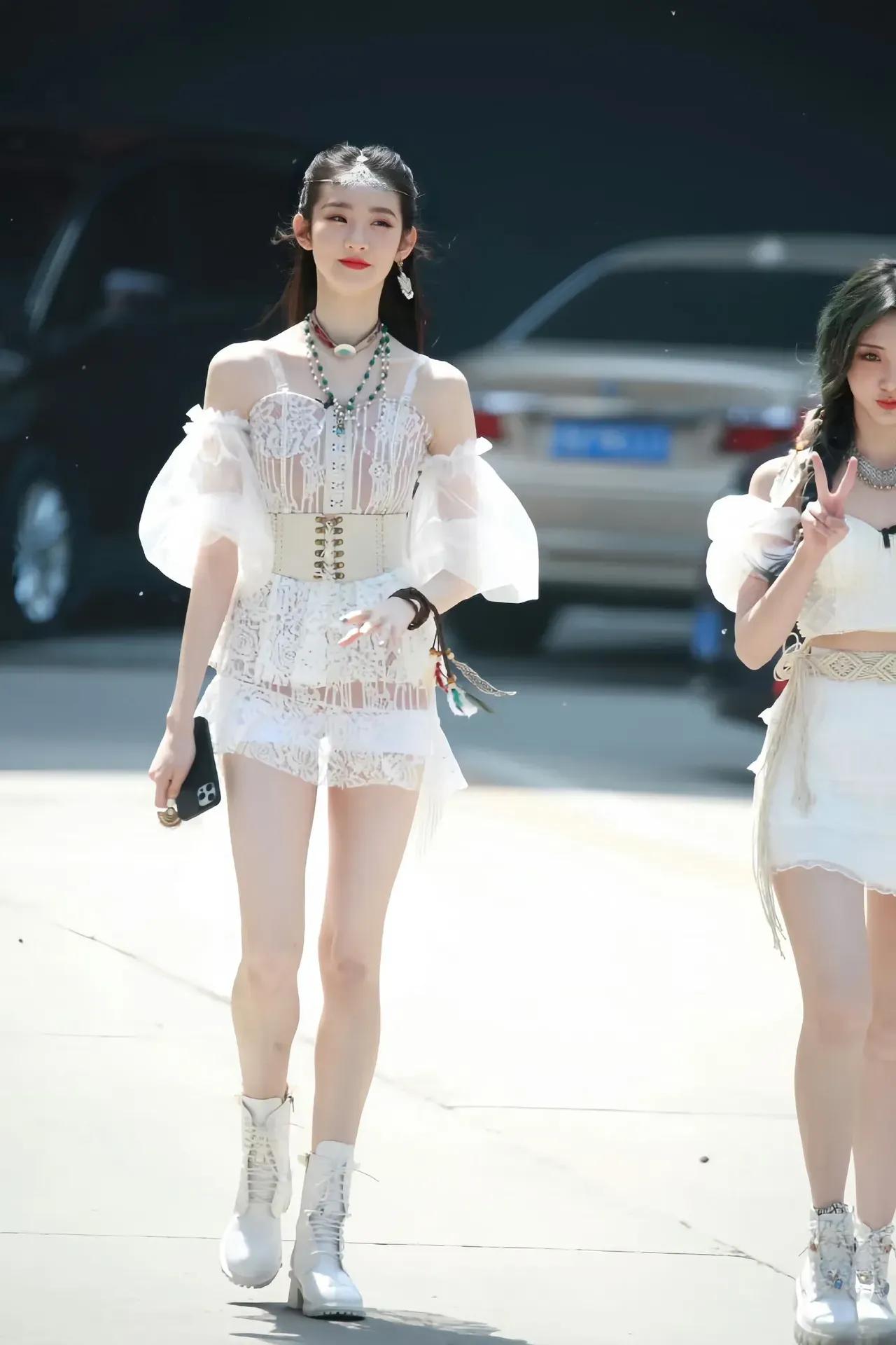 Zhang Yifan is exquisite and beautiful - iMedia