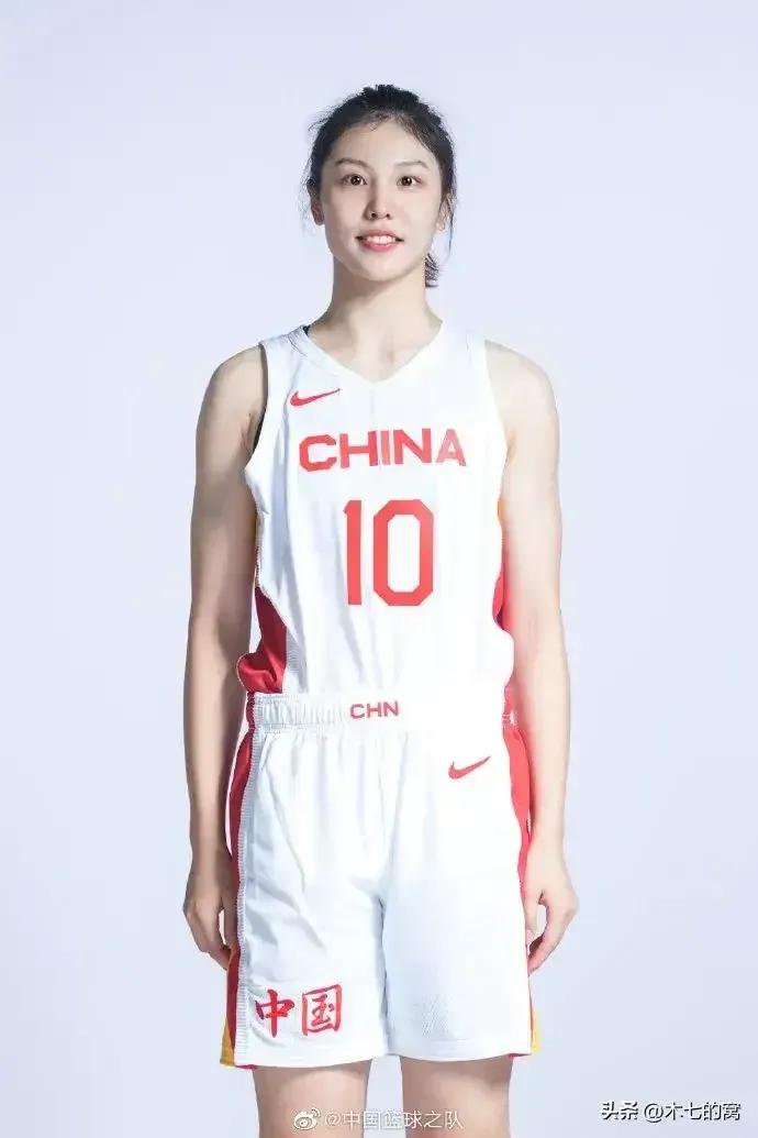 Like women's basketball player Zhang Ru - iNEWS