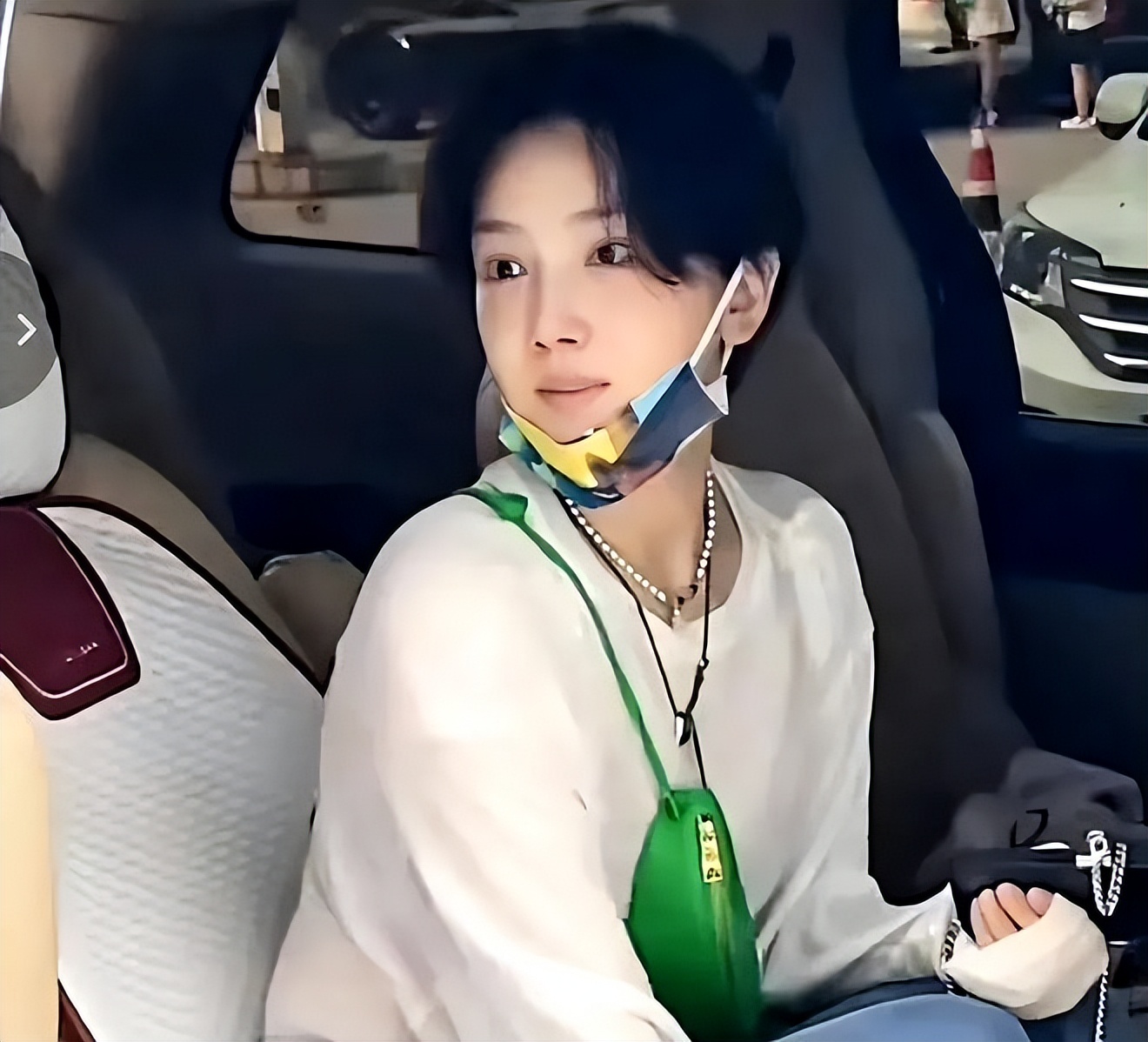 A recent photo of Chen Xiaojun was exposed! The whole face is swollen ...