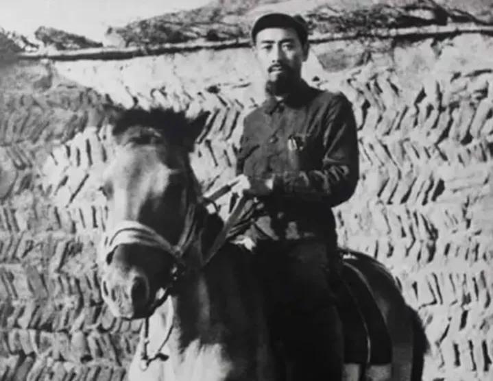 China's brilliance in the eyes of American Edgar Snow - iNEWS