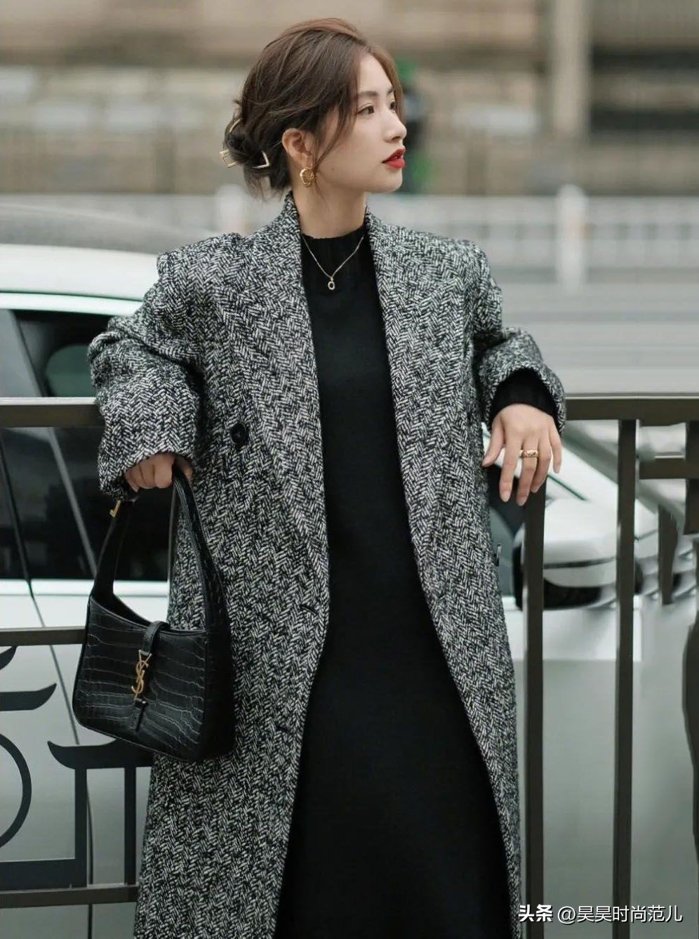 How to wear a simple coat?Learn these 4 collocations and enjoy the ...