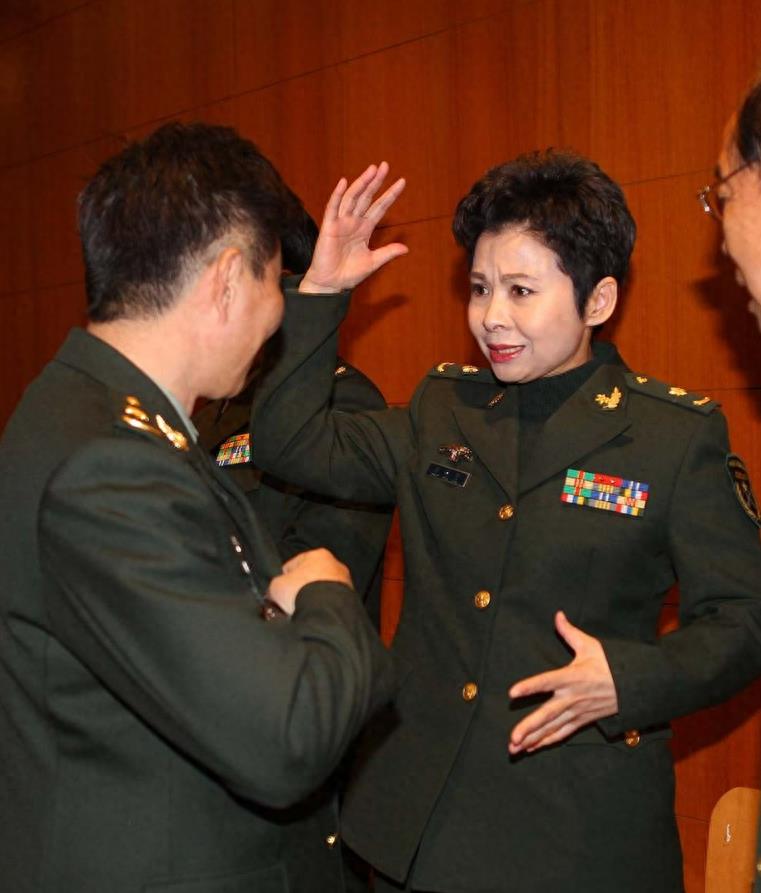 "Can love really transcend everything?" Dong Wenhua's husband's ...