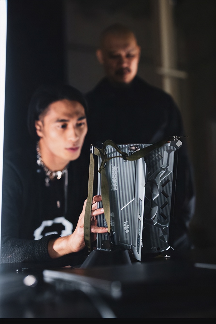 ROG and ACRONYM® jointly launched ROG Magic X-ACRNM RMT02 - iMedia