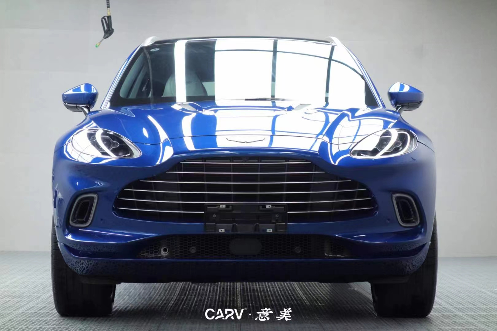 Aston Martin DBX with Carfu invisible car cover TPU K1+, a symbol of ...