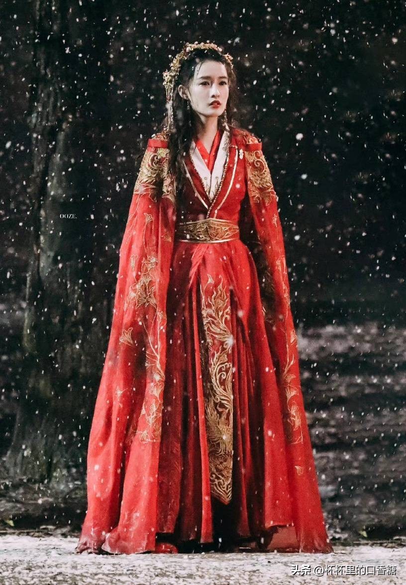 Actress red wedding dress!Li Qin's beautiful translation, Bai Lu's ...