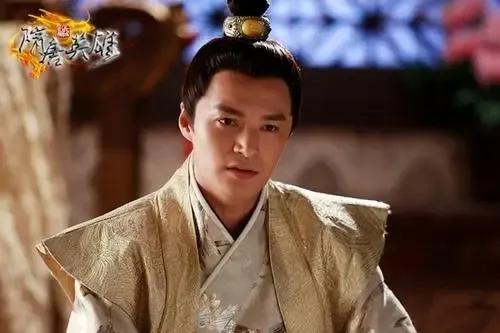 Just look at (Till The End Of The Moon) Huang Haibing and Zheng Guolin ...
