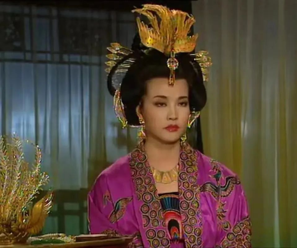 Why did Wu Zetian pass the throne to the Li family and not to the Wu ...