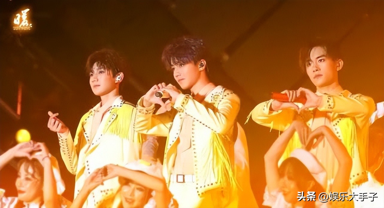 stunned you! Grab the sky! Tickets for TFBOYS concert were sold to 2 million! - iNEWS