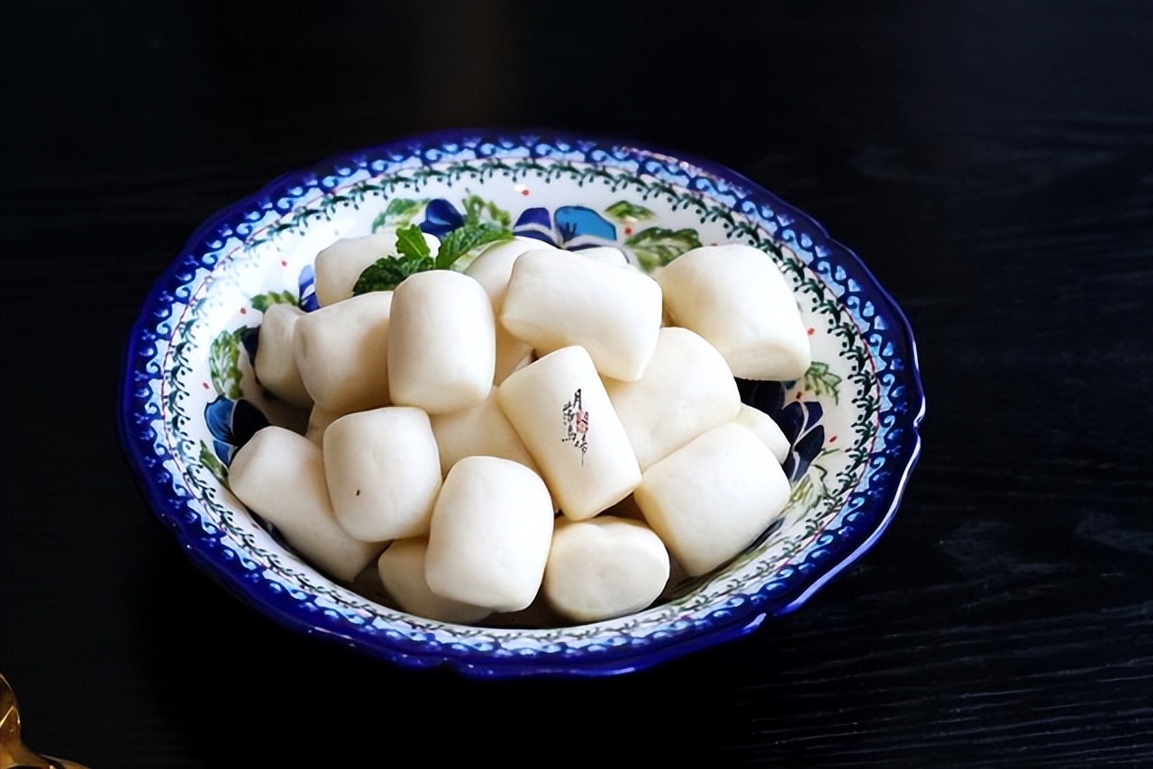Stop blaming your kids for being slow to eat breakfast!Make a small yam ...