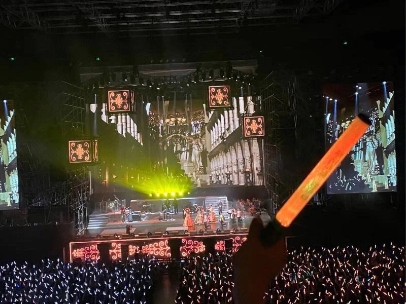 53-year-old Zhou Chuanxiong became popular again, and his strength beat ...