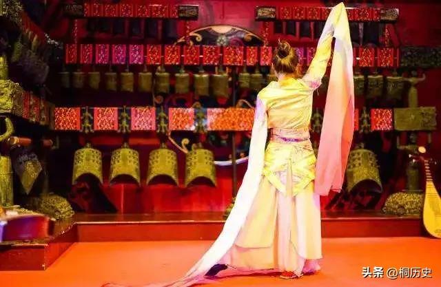 The death of King Cheng of Chu: I just want to eat a bear's paw - iNEWS
