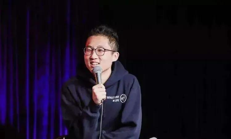 It's so hot! Chi Zi speaks freely for the talk show in the United ...