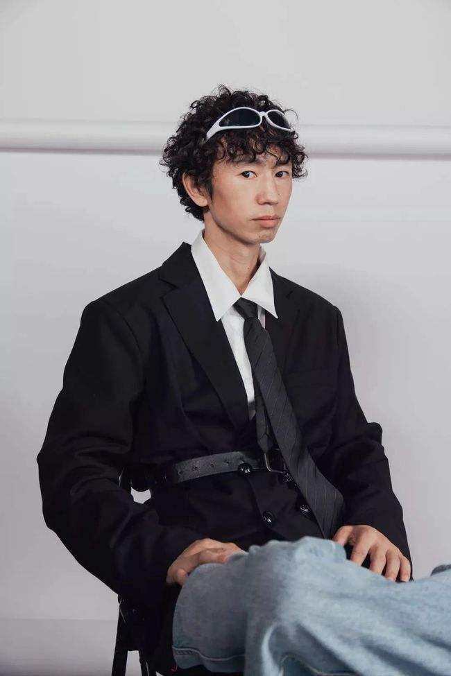 Singer Pang Mailang, Singer Hua Chenyu - iNEWS