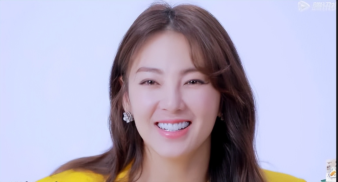 Zhang Yuqi teased that she did not dare to say hello to Gong Li and his wife in Cannes because ...