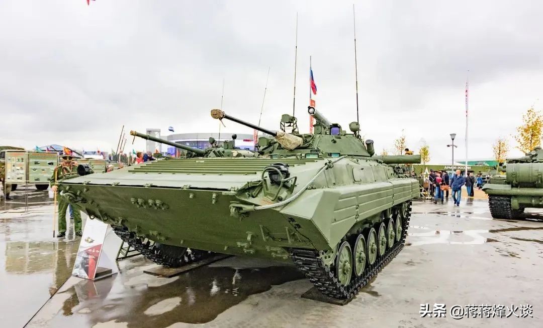 Algeria's modified T-62 participated in the military parade, and the ...
