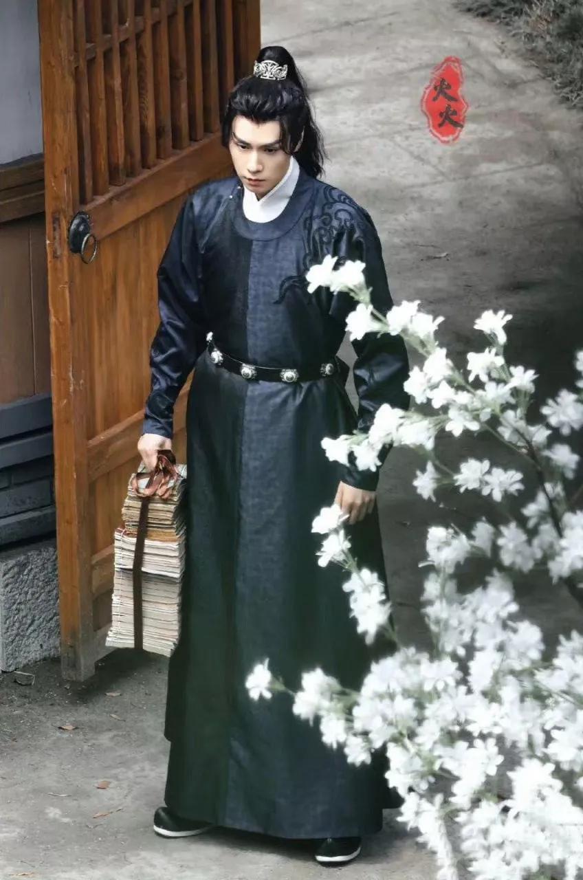 "Xi Hua Zhi" Zhang Jingyi Hu Yitian Reuters is here, is it the Hua Zhi ...