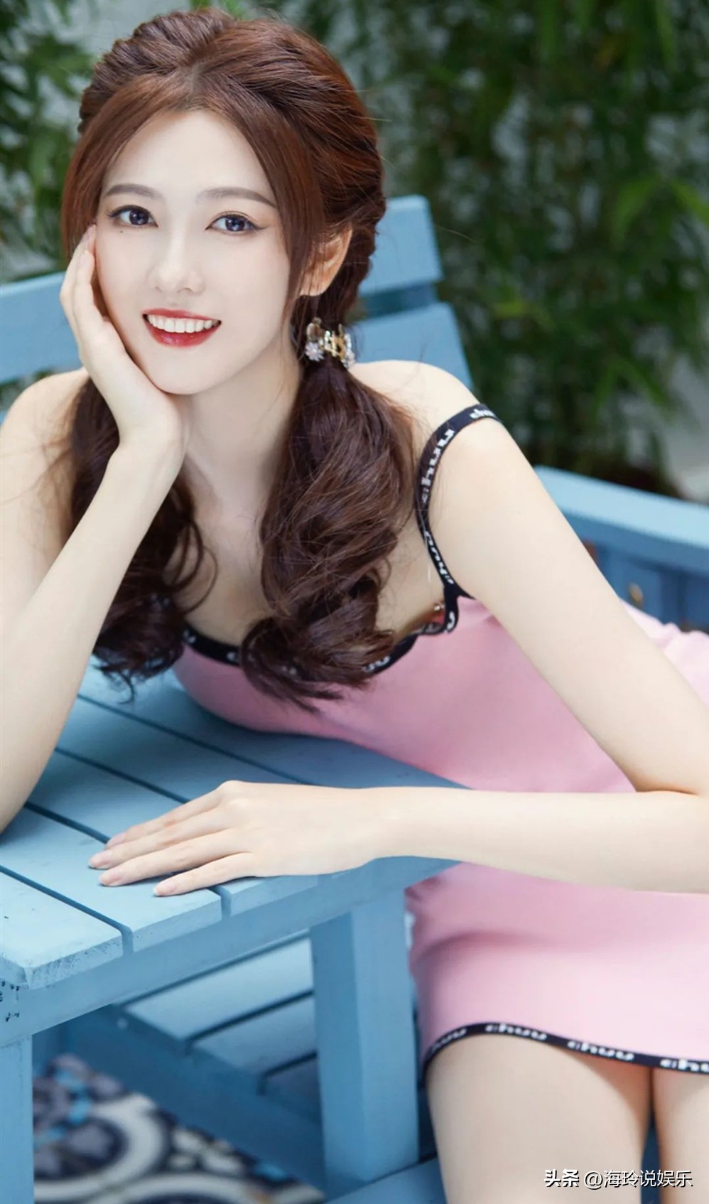 Lu Tingyu, the pure and lovely new generation popular little actress - iNEWS