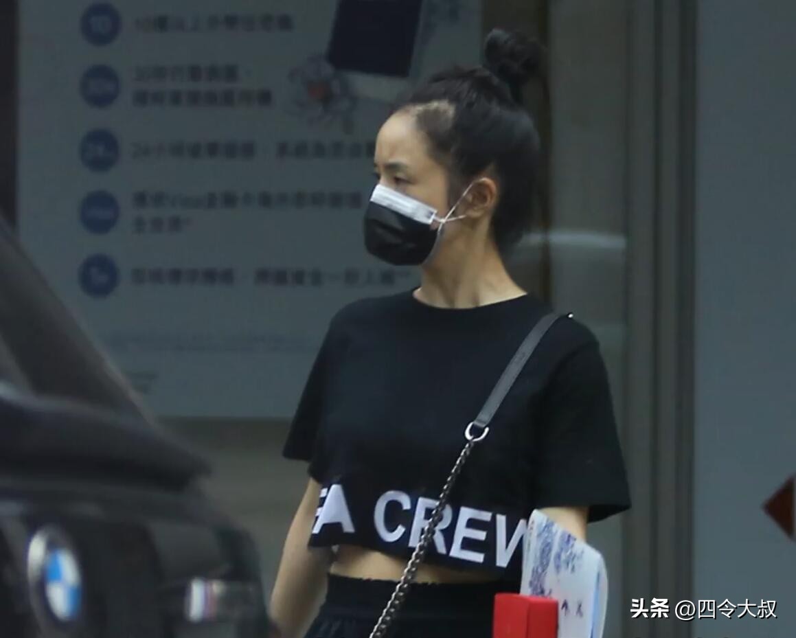 Ariel Lin is still a "small waist essence" when she is a mother. She ...