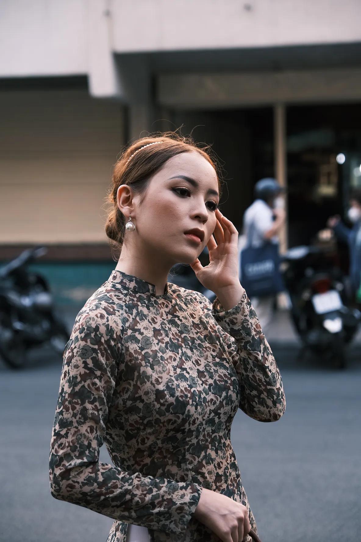 Street photo of Saigon beauty - iNEWS