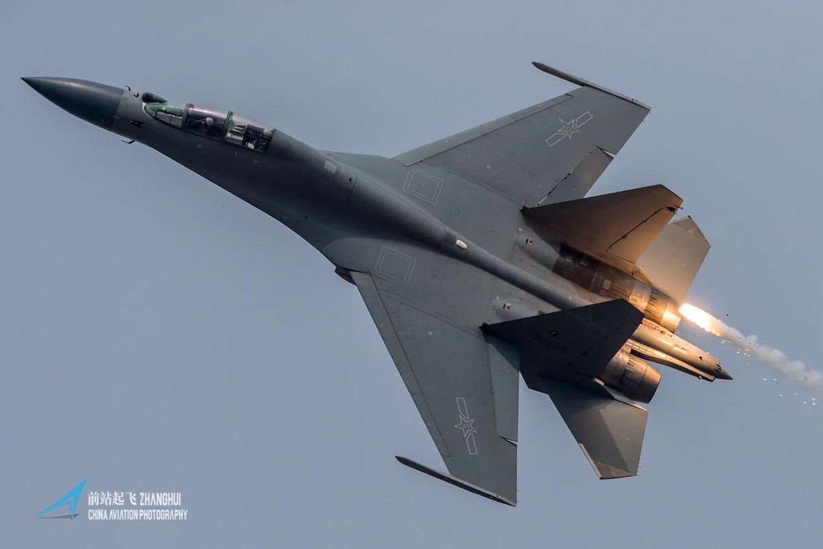 21 J-6s have already been deployed, the PLA drones flew over Kinmen ...