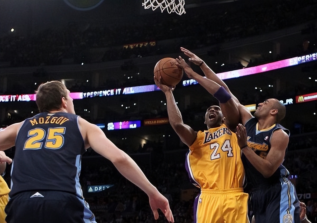 Fist is afraid of young strong!Looking back on Kobe's last playoffs ...