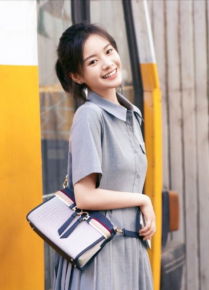 Mingyang Entertainment—Beauty Star—Li Gengxi - iMedia