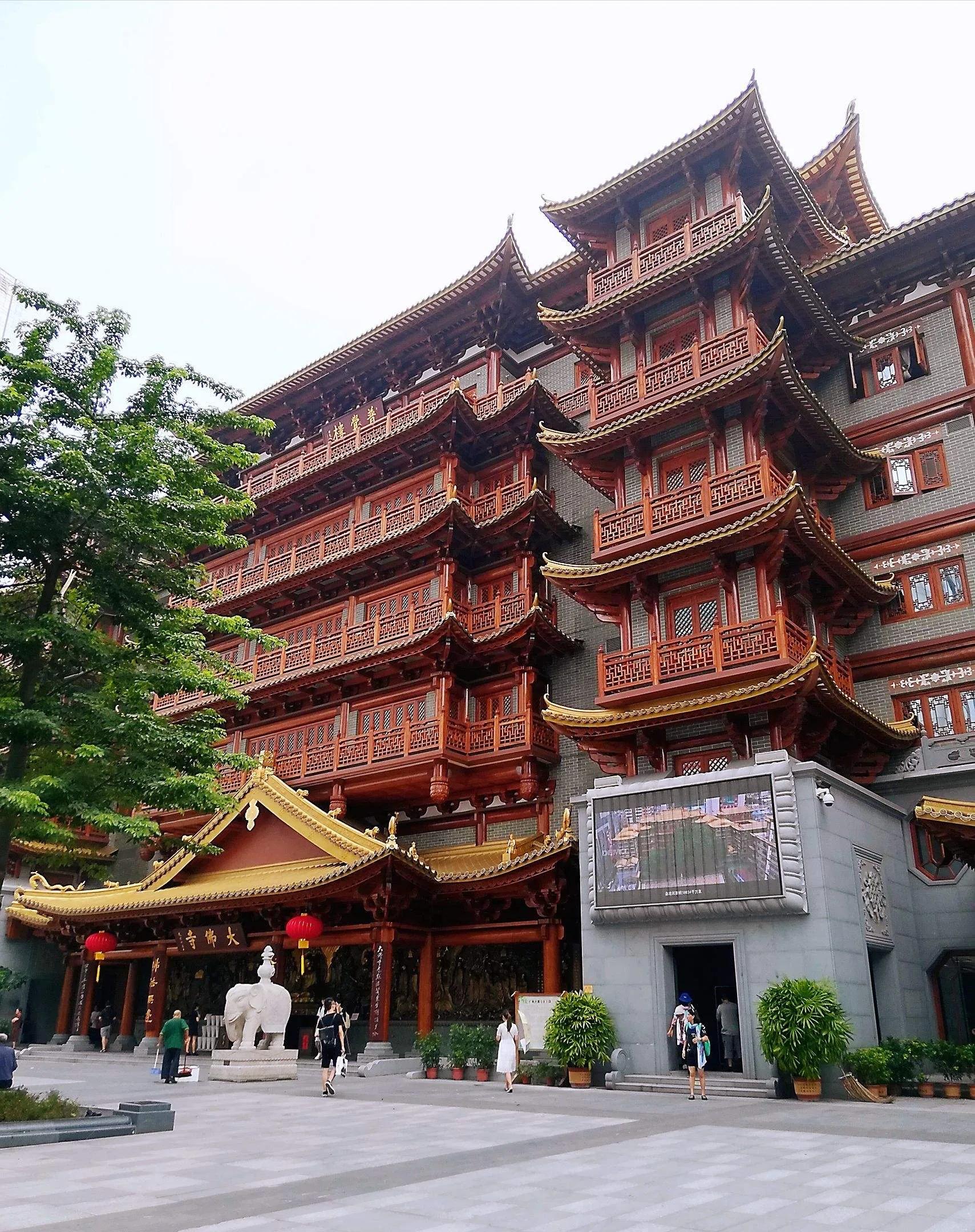 Guanyin of the Great Buddha Temple in Guangzhou - iNEWS