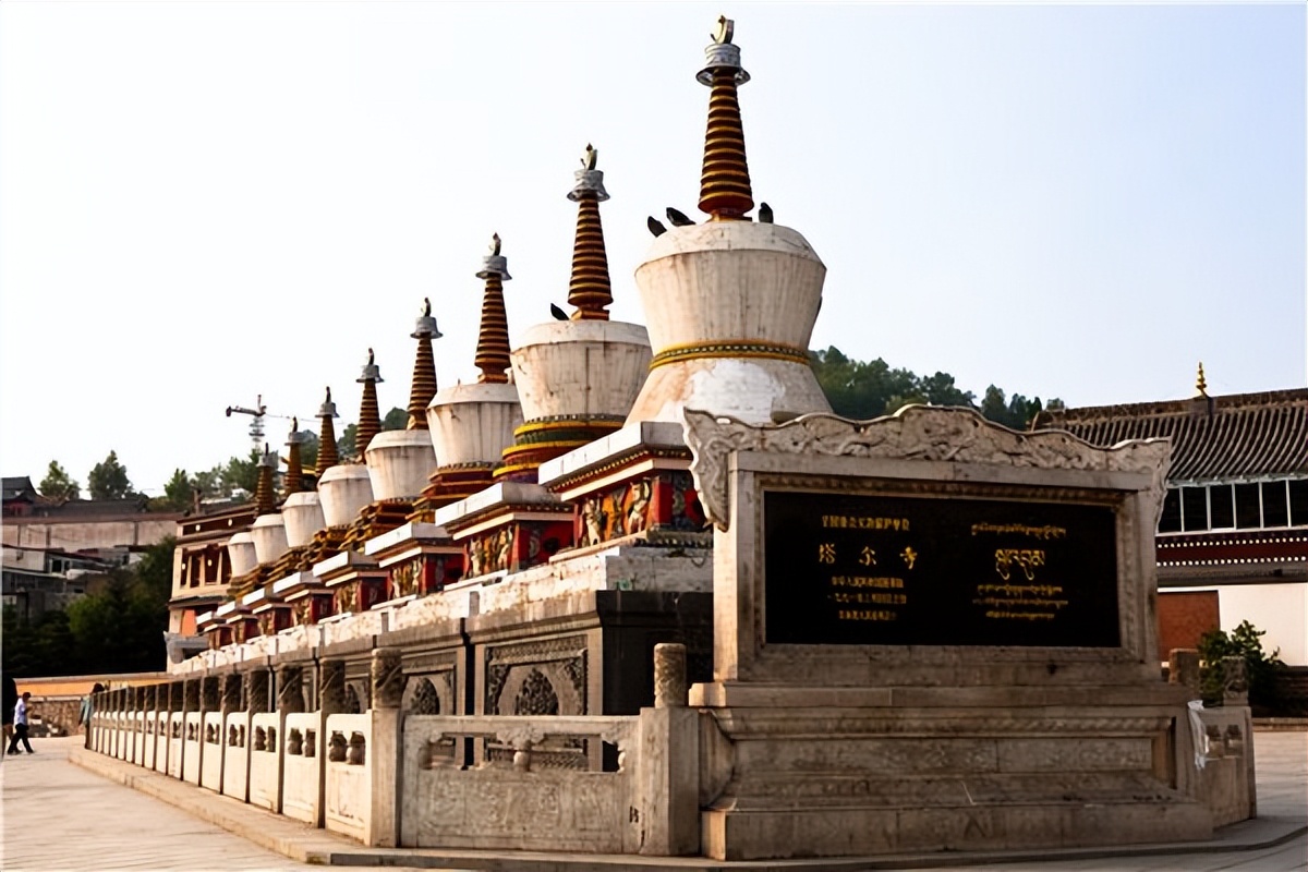 The Twilight Love between Wang Luobin, "The King of Western Songs" and ...