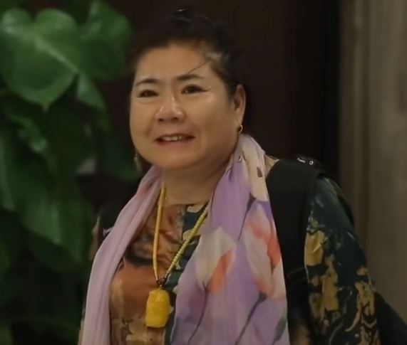 Xian Suyuan announced her divorce while live broadcasting with Chen Hua ...