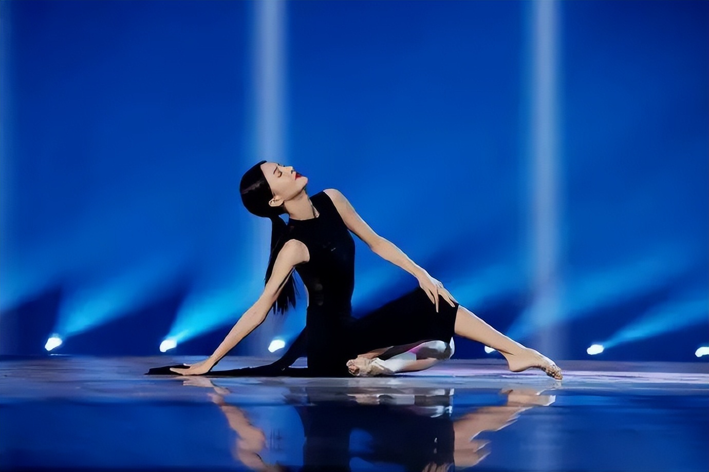 Art test template Jin Chen: The dance girl who is on the hot list has ...