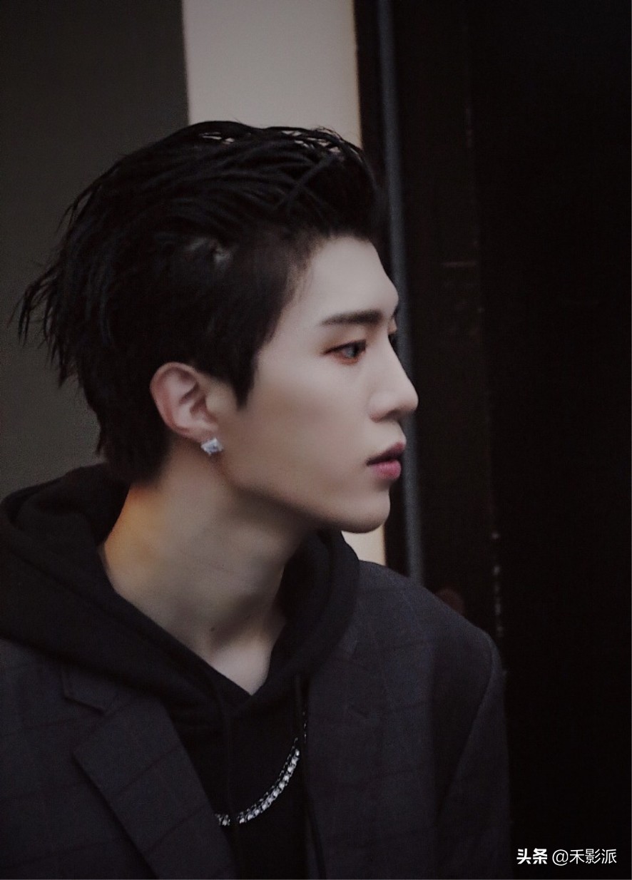 Top stream meets "Internet celebrity", Fan Chengcheng's partner Liang ...